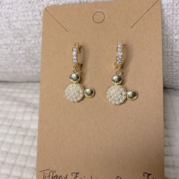 Tiffany Epiphany | Jewelry | Disney Inspired Pearl Mickey Mouse Huggy ...